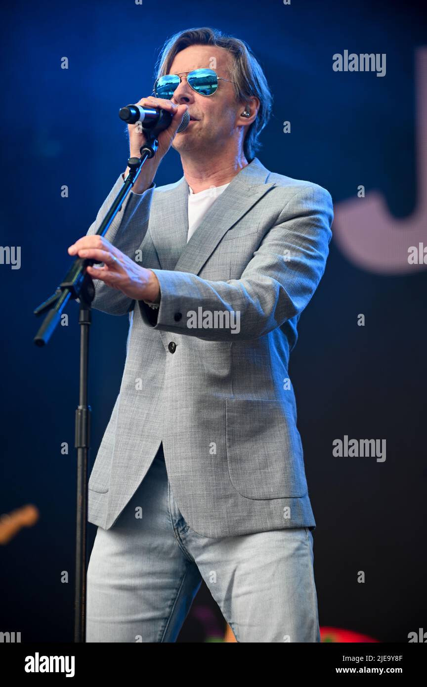Leeds, UK. 25th June, 2022. Clark Datchler lead singer of Johnny Hates ...