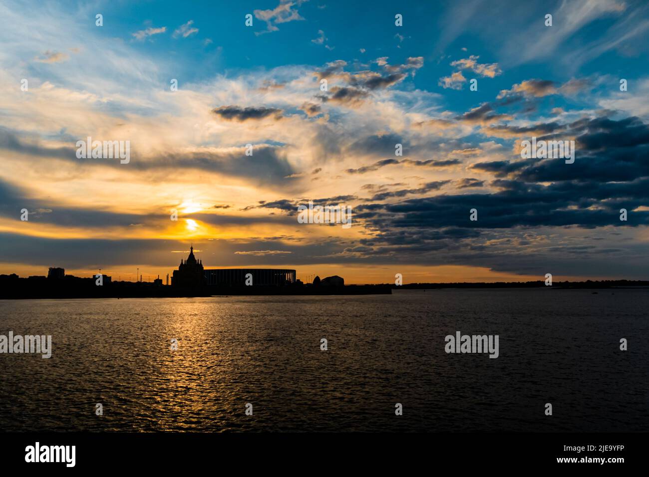 Dramatic colorful golden susnet sky over the Volga river Stock Photo ...