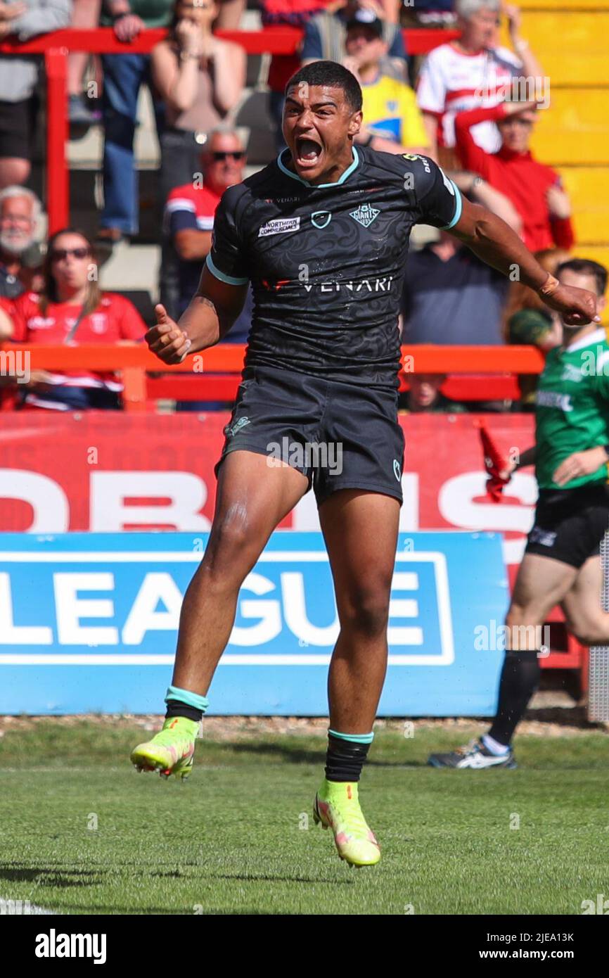 Will pryce giants hi-res stock photography and images - Alamy