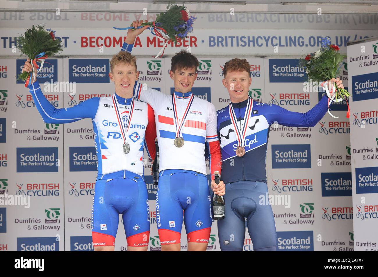 Samuel Watson (centre) celebrates winning gold in the 2022 British ...