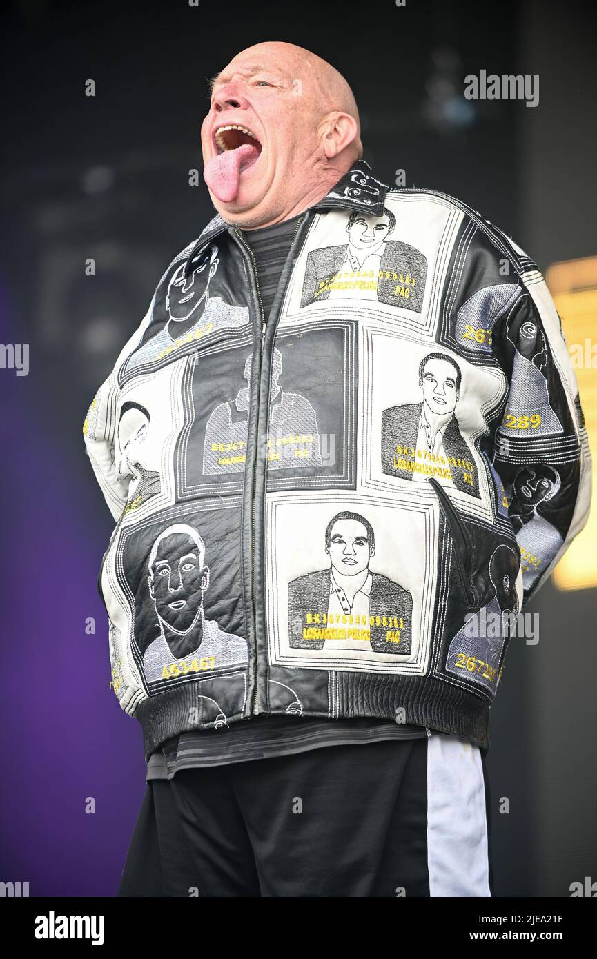 Buster bloodvessel hi-res stock photography and images - Alamy