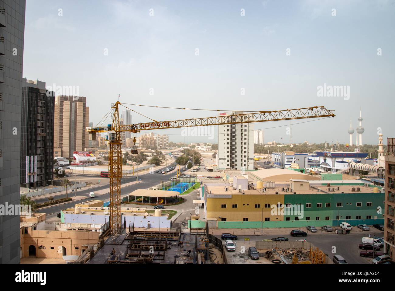Construction skyscrapers kuwait city hi-res stock photography and ...