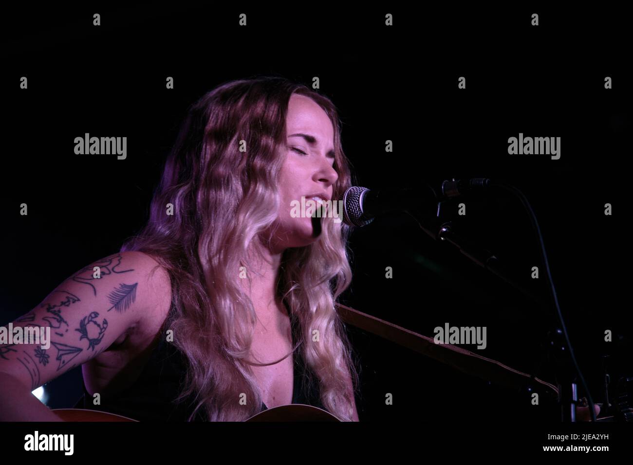 Leah blevins singer hi-res stock photography and images - Alamy