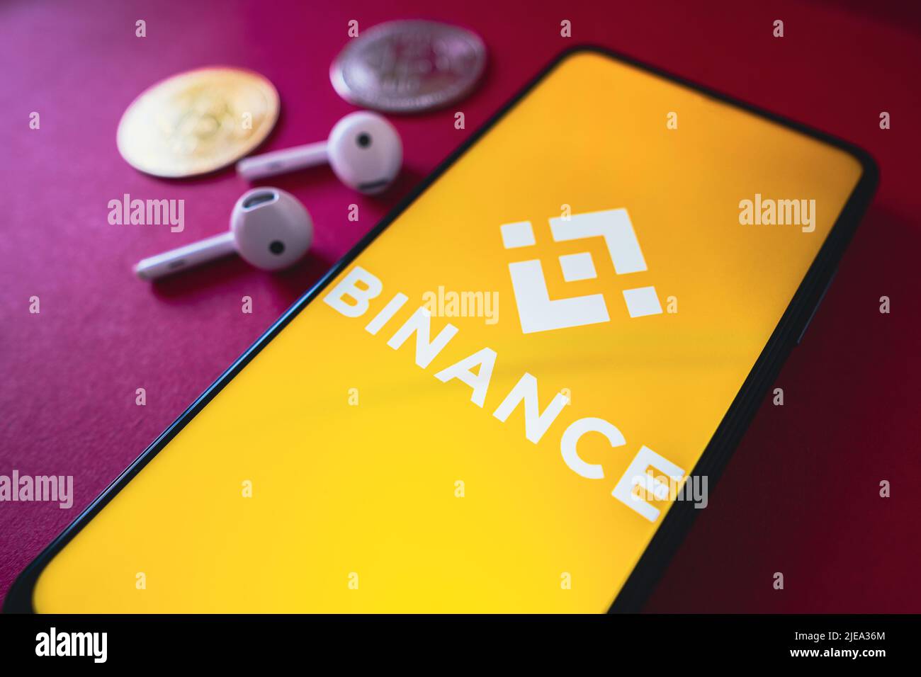 Bnb technology logo hi-res stock photography and images - Alamy