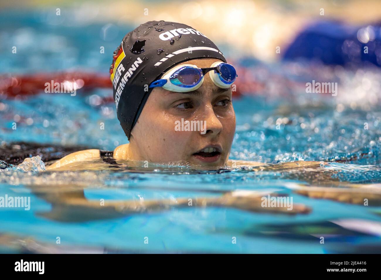 Laura riedmann hi-res stock photography and images - Alamy