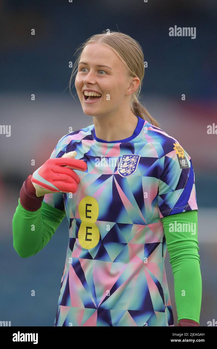 Hannah hampton england hi-res stock photography and images - Alamy