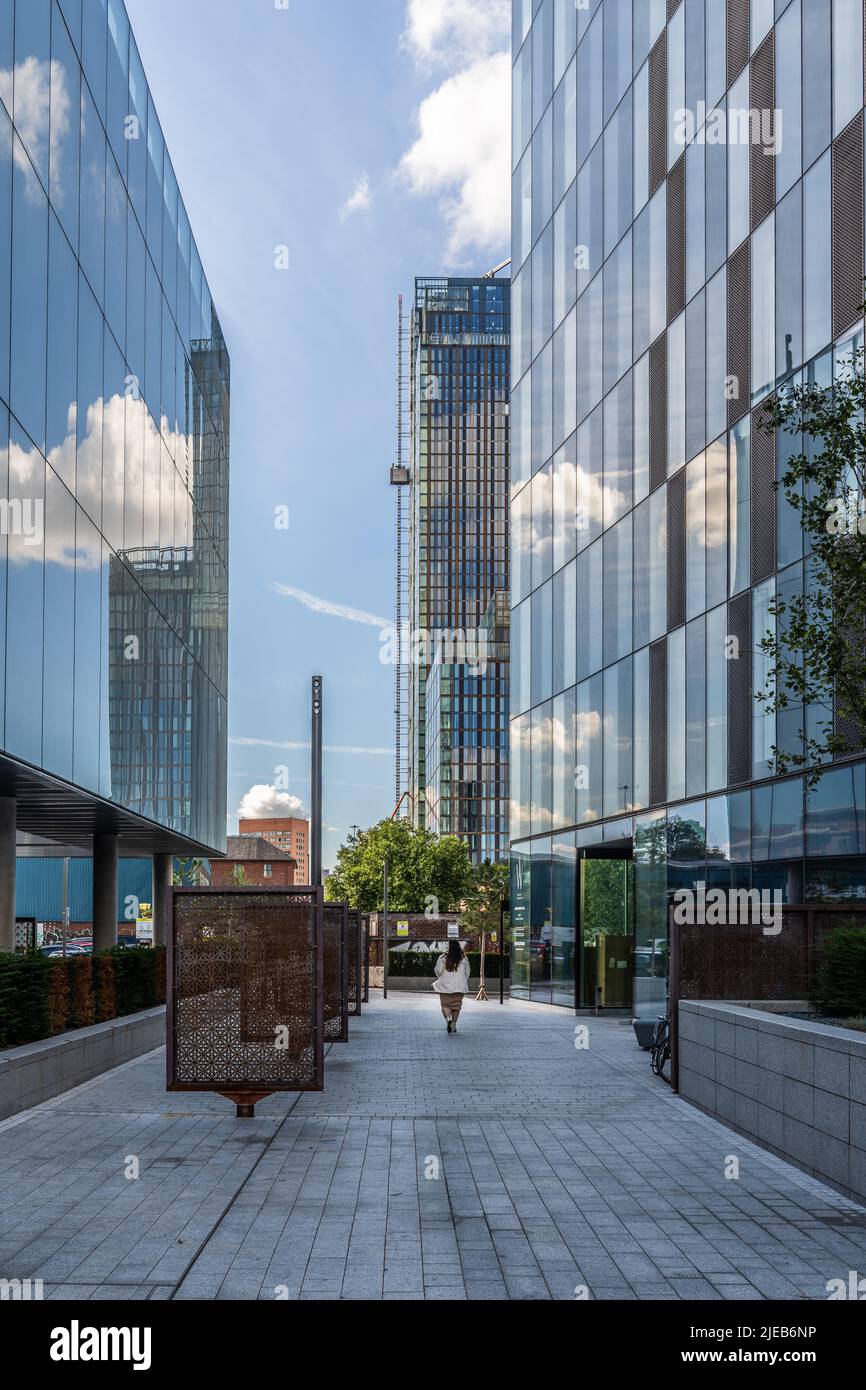 street scene deansgate square Stock Photo - Alamy