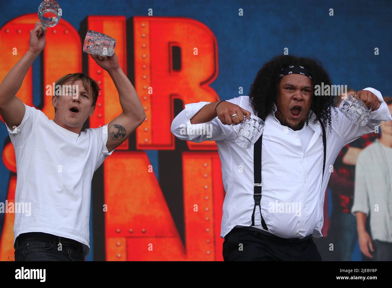 Lemuel Knights plays the pub bore in the Choir of Man at West End Live ...