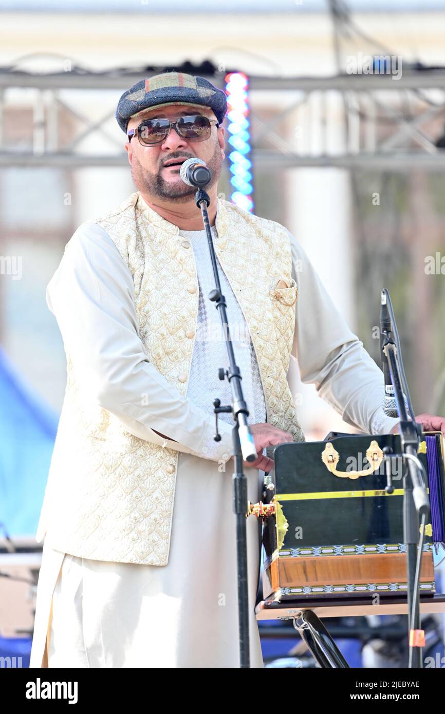 London, UK. . 26th June, 2022. Singer Yusuf Mahmoud and band. Afghan ...