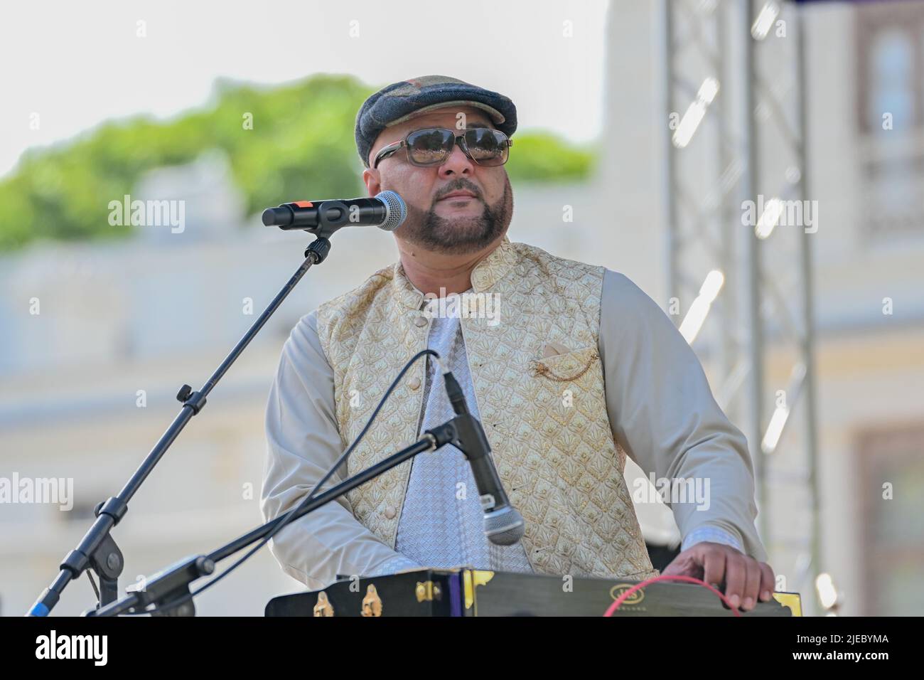 London, UK. . 26th June, 2022. Singer Yusuf Mahmoud and band. Afghan ...
