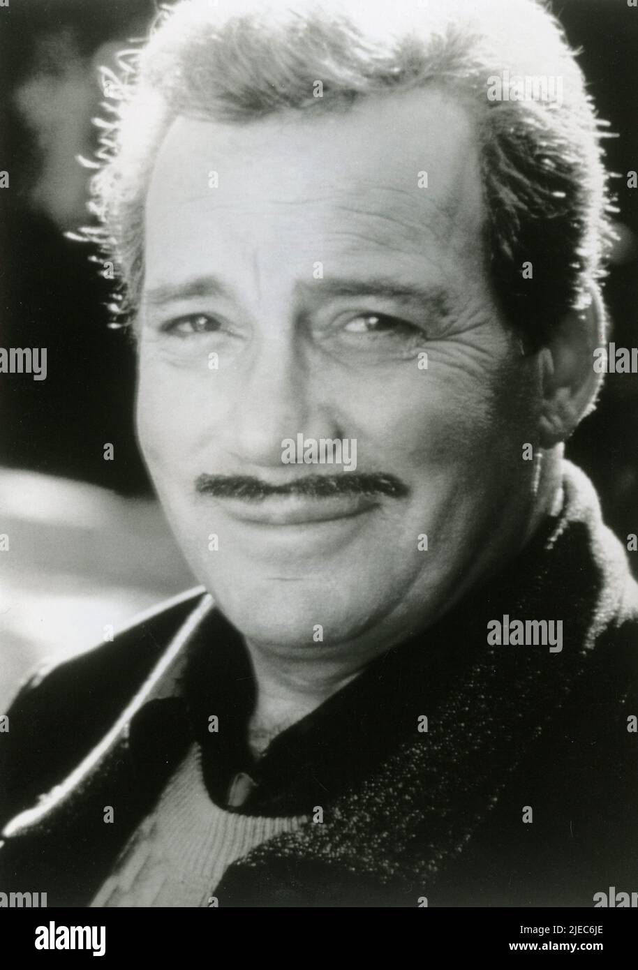 Butterfly in shades of grey hi-res stock photography and images - Alamy