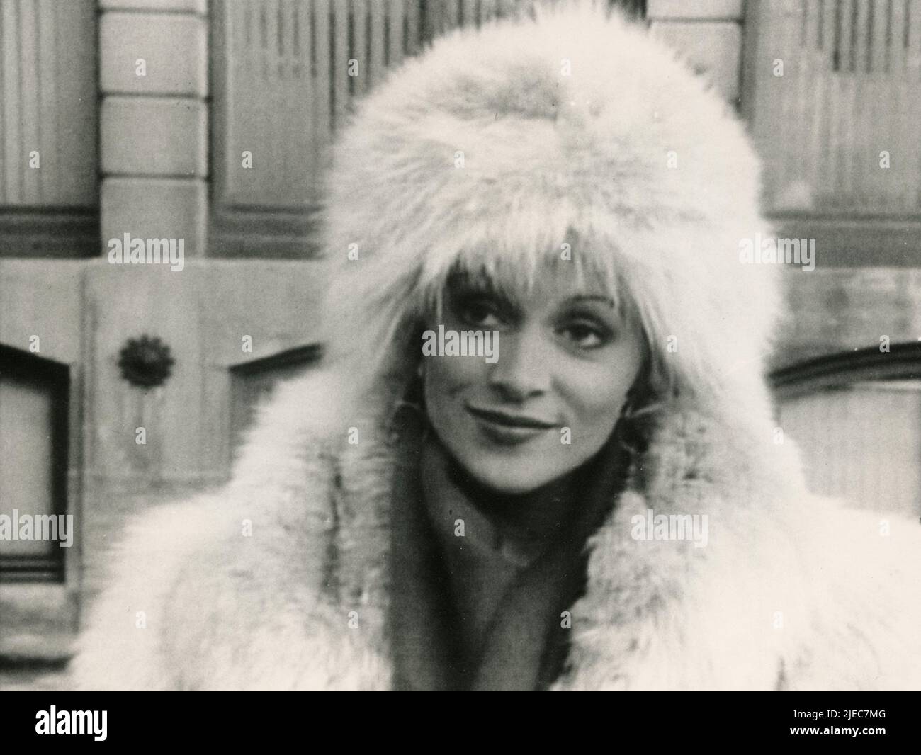 Actress laura hi-res stock photography and images - Alamy