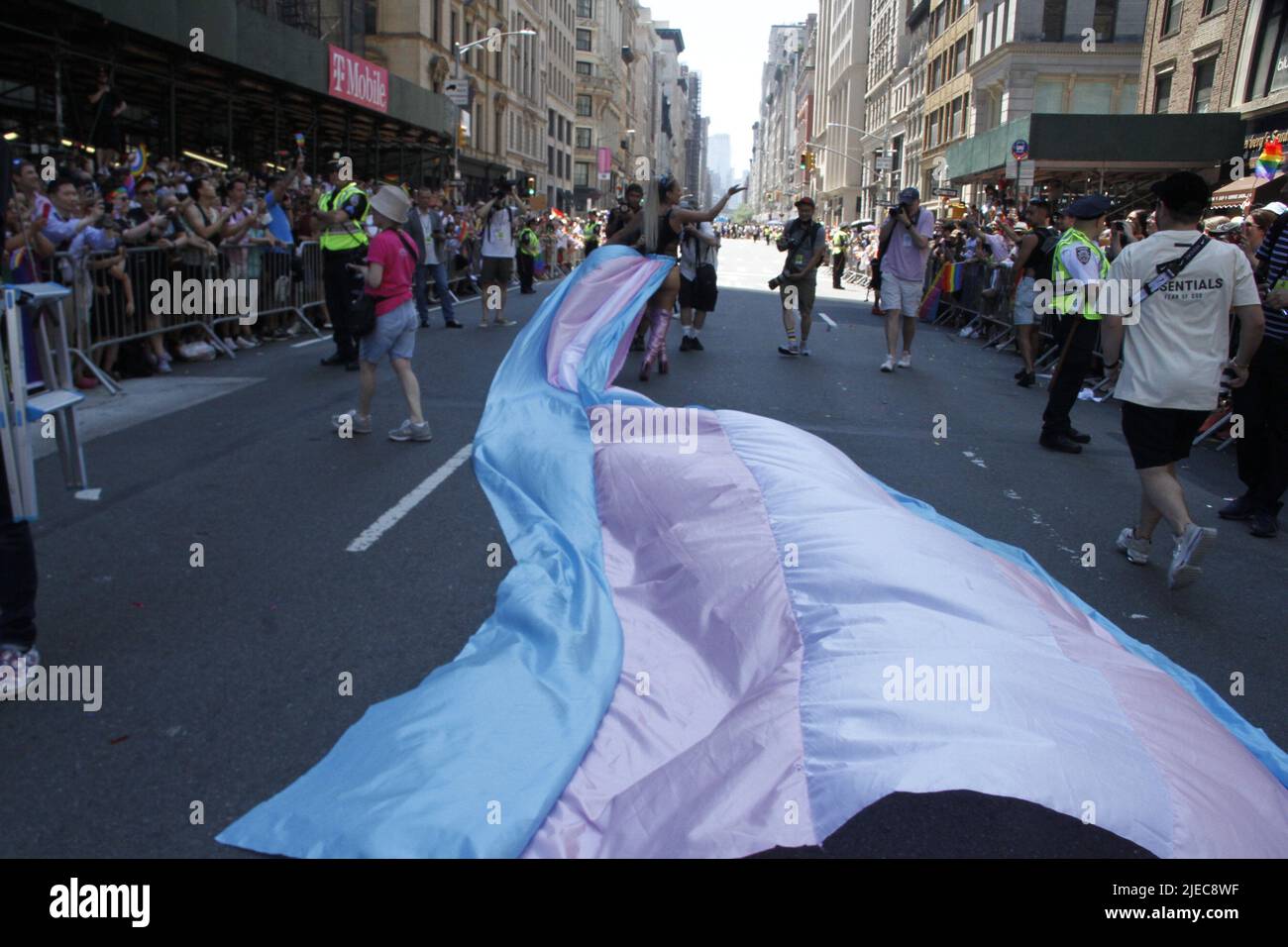 First pride march in nyc in 1970 hi-res stock photography and images ...