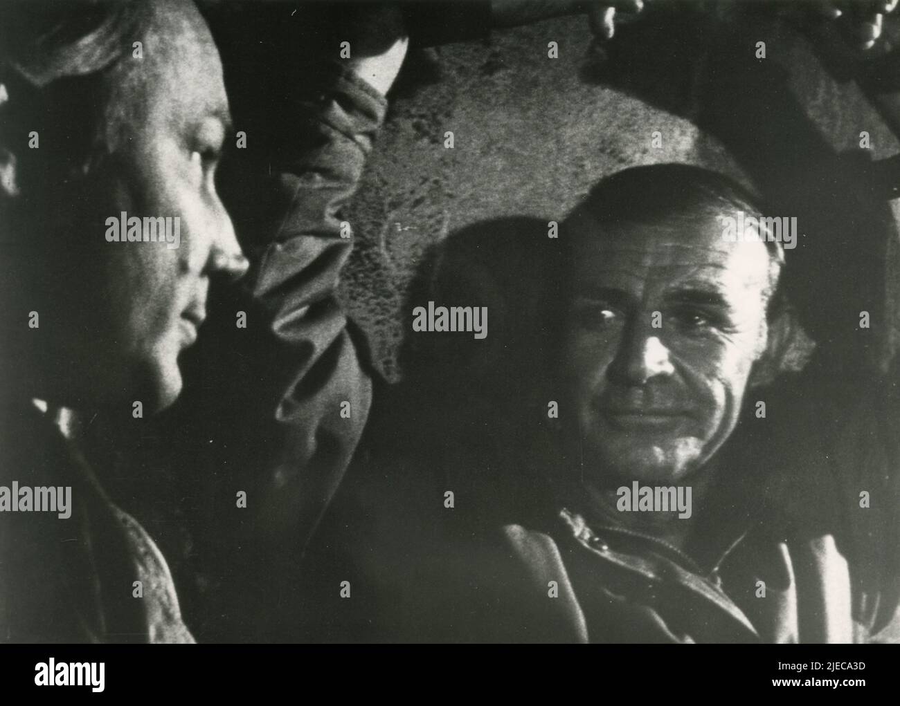 Klaus maria brandauer 007 hi-res stock photography and images - Alamy