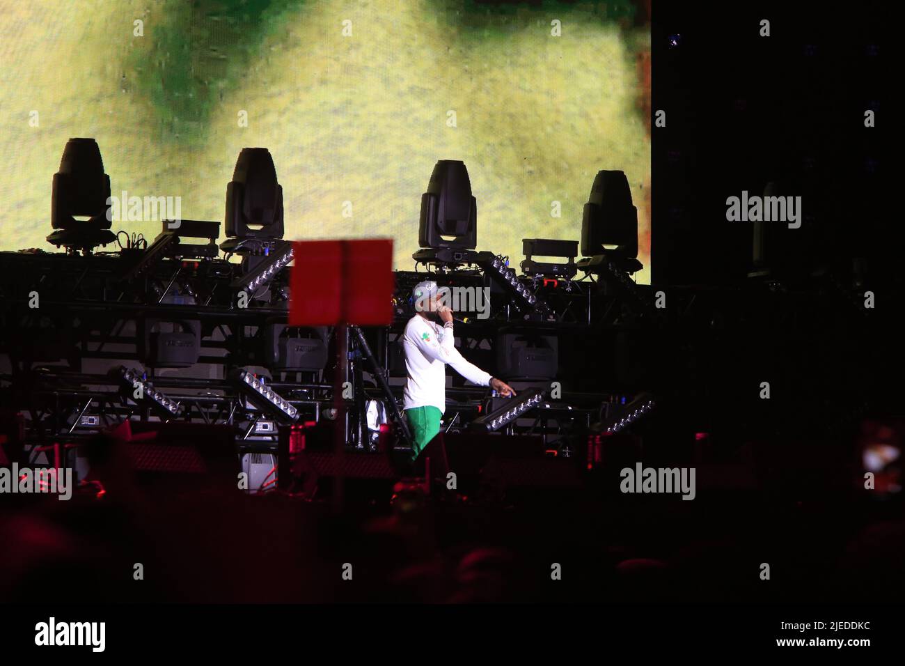 Rapper Meek Mill performing live at Made in America Day 1 Featuring ...