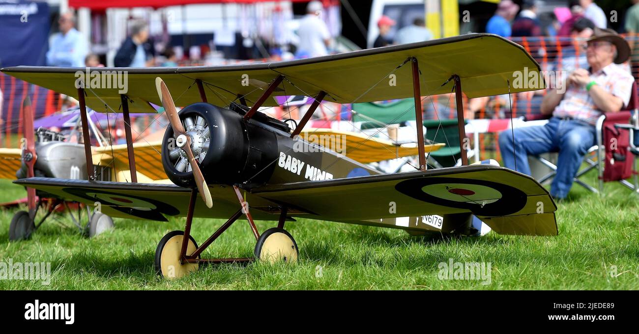 Large model airshow hi-res stock photography and images - Alamy