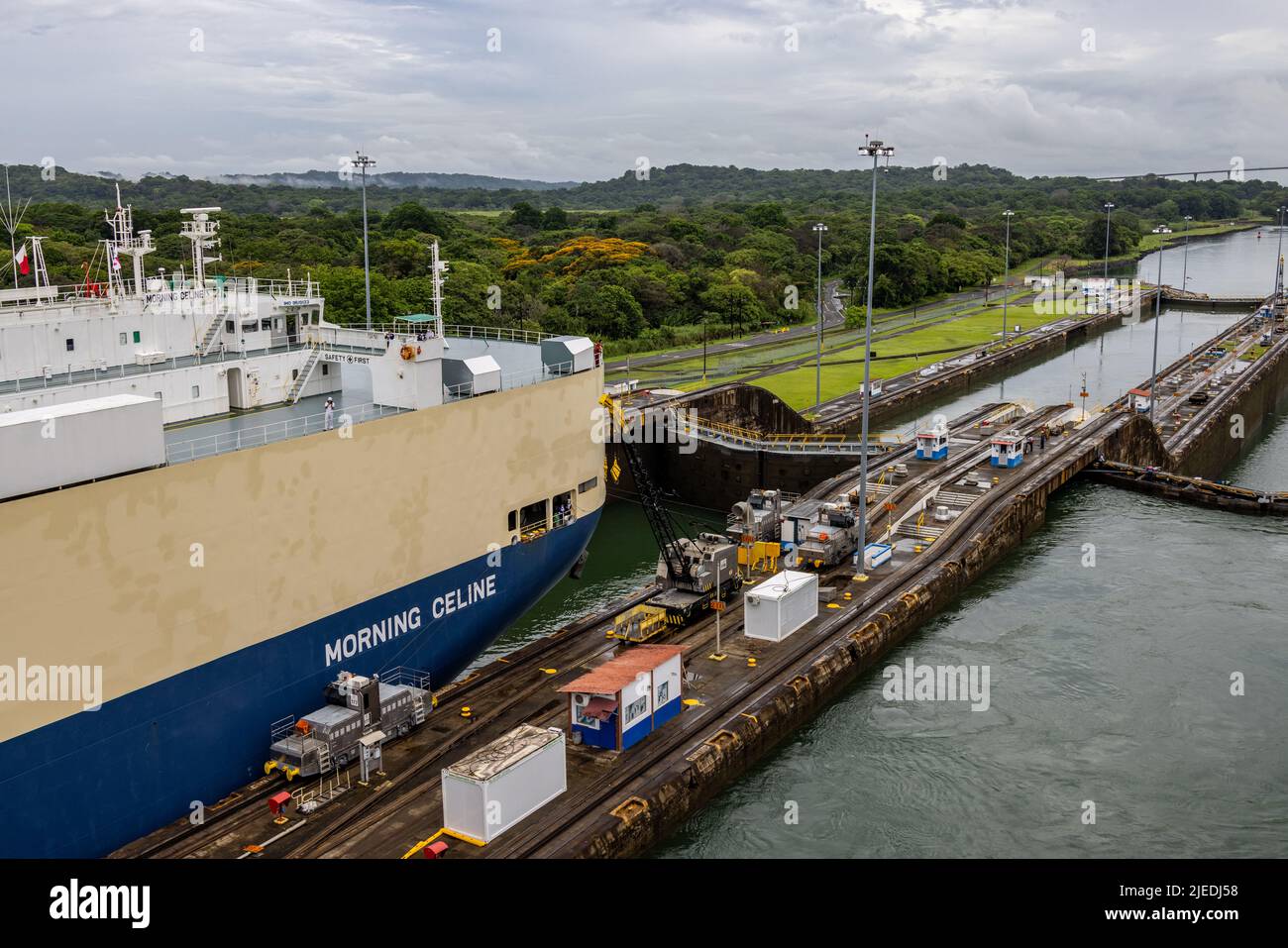 Inside the Gatun Locks, Canal Zone, Panama Stock Photo - Alamy