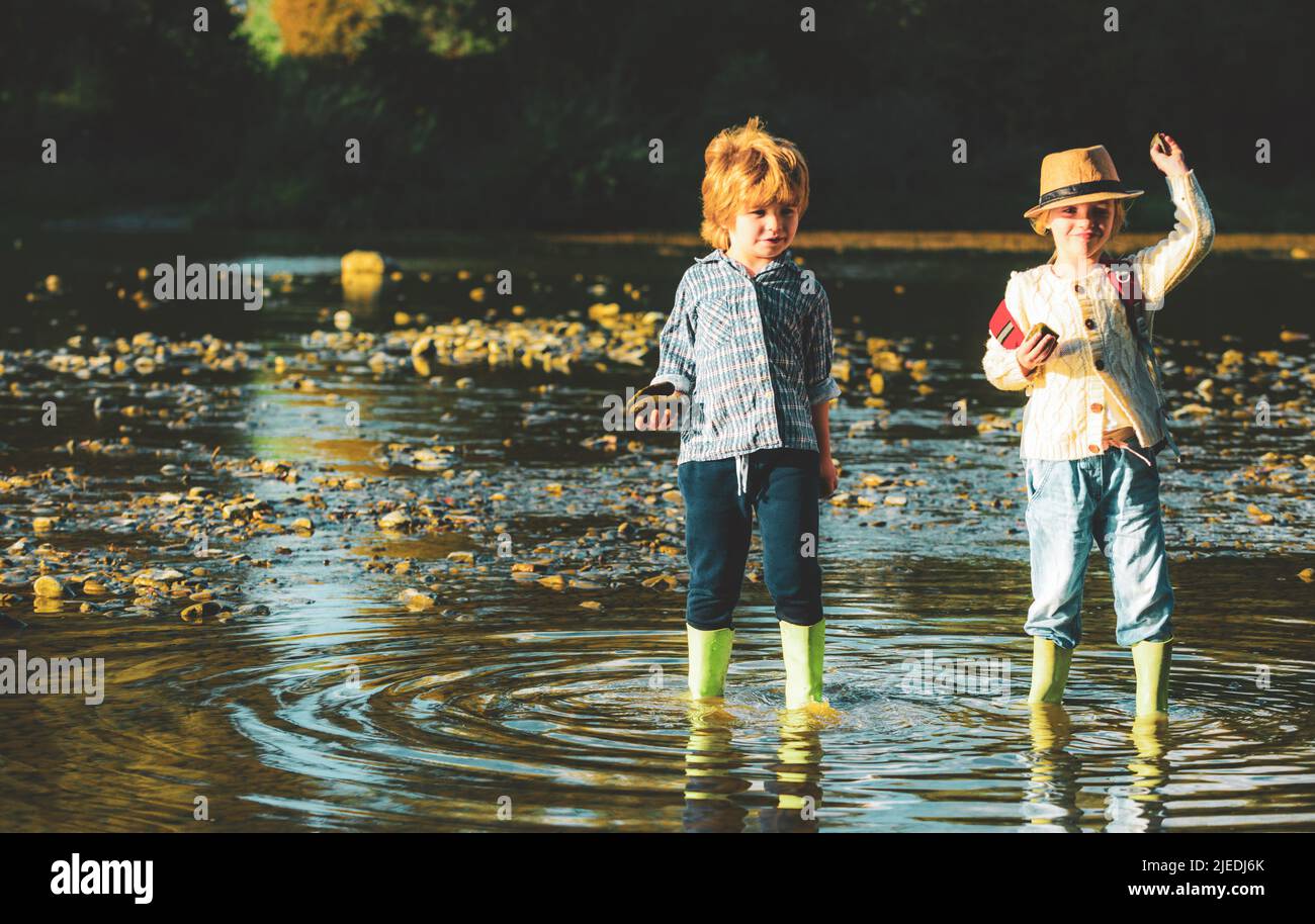 Kid throwing rock hi-res stock photography and images - Alamy