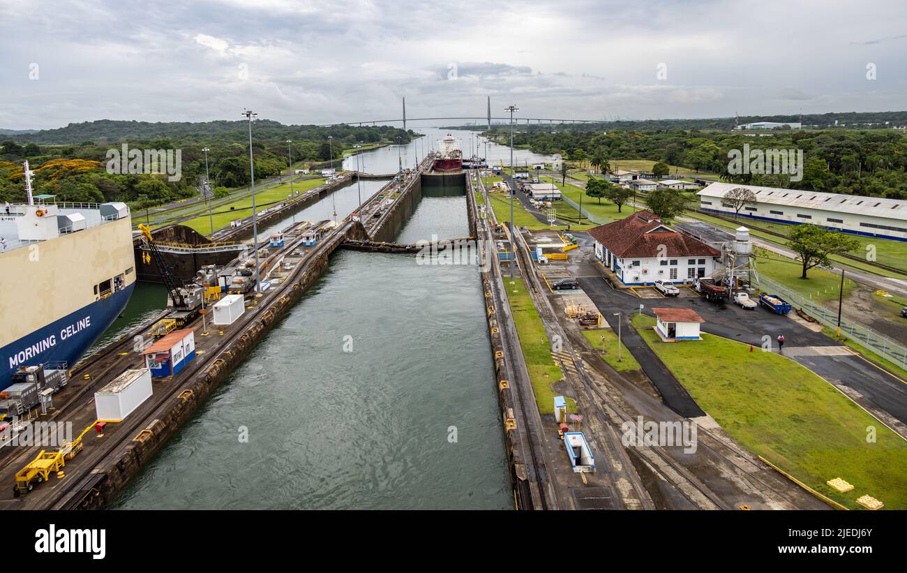 Inside the Gatun Locks, Canal Zone, Panama Stock Photo - Alamy