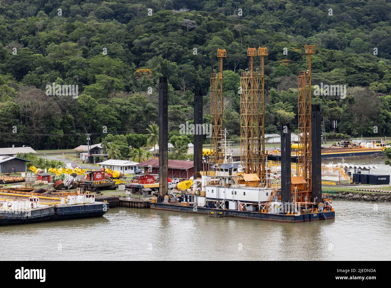 Docks in Lake Gatun, Panama Stock Photo - Alamy
