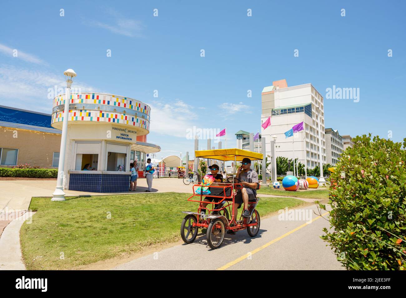 Summer scene pathway beach hi-res stock photography and images - Alamy