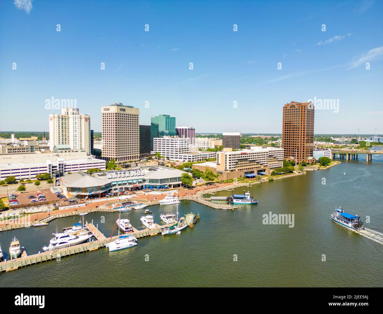 Norfolk waterside district hi-res stock photography and images - Alamy