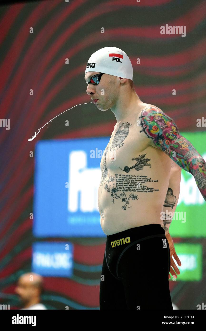 Mens backstroke start hi-res stock photography and images - Alamy