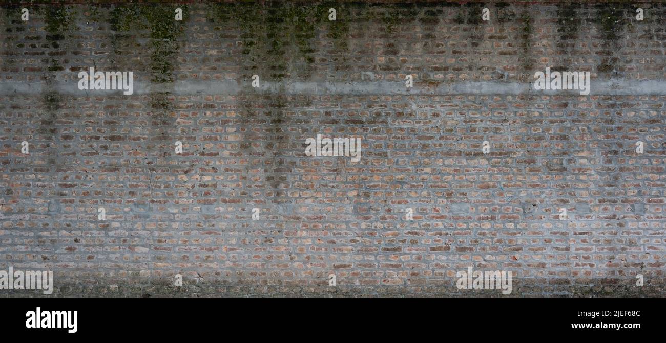The texture of a red brick wall of an old king's palace Stock Photo - Alamy