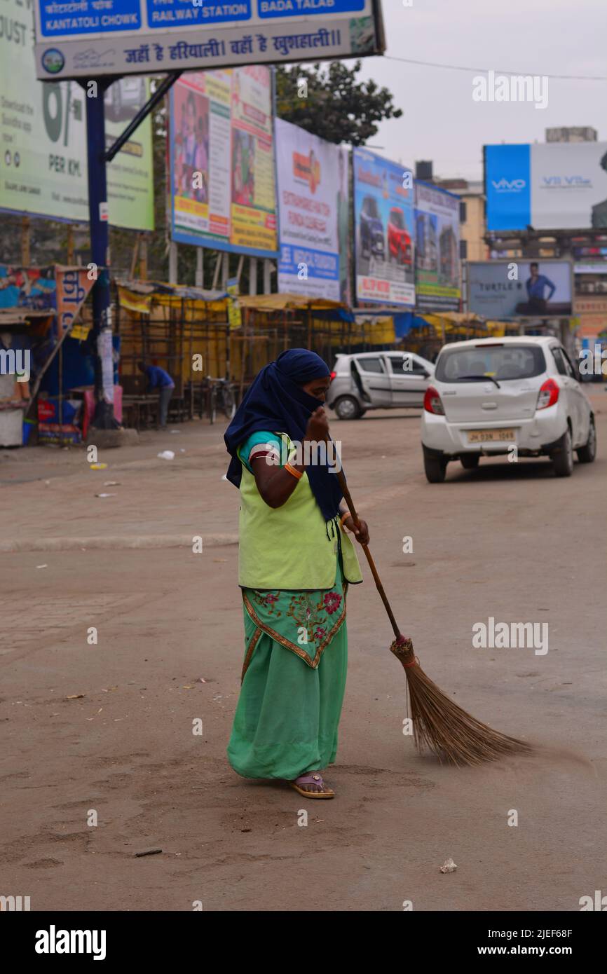 Cleaning streets hi-res stock photography and images - Alamy