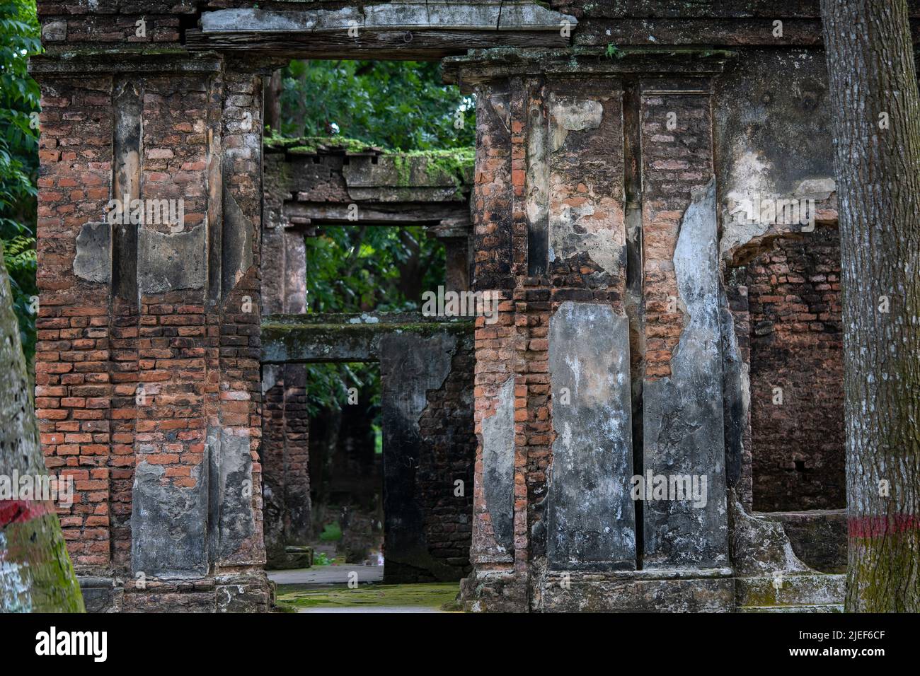 The texture of a red brick wall of an old king's palace Stock Photo - Alamy