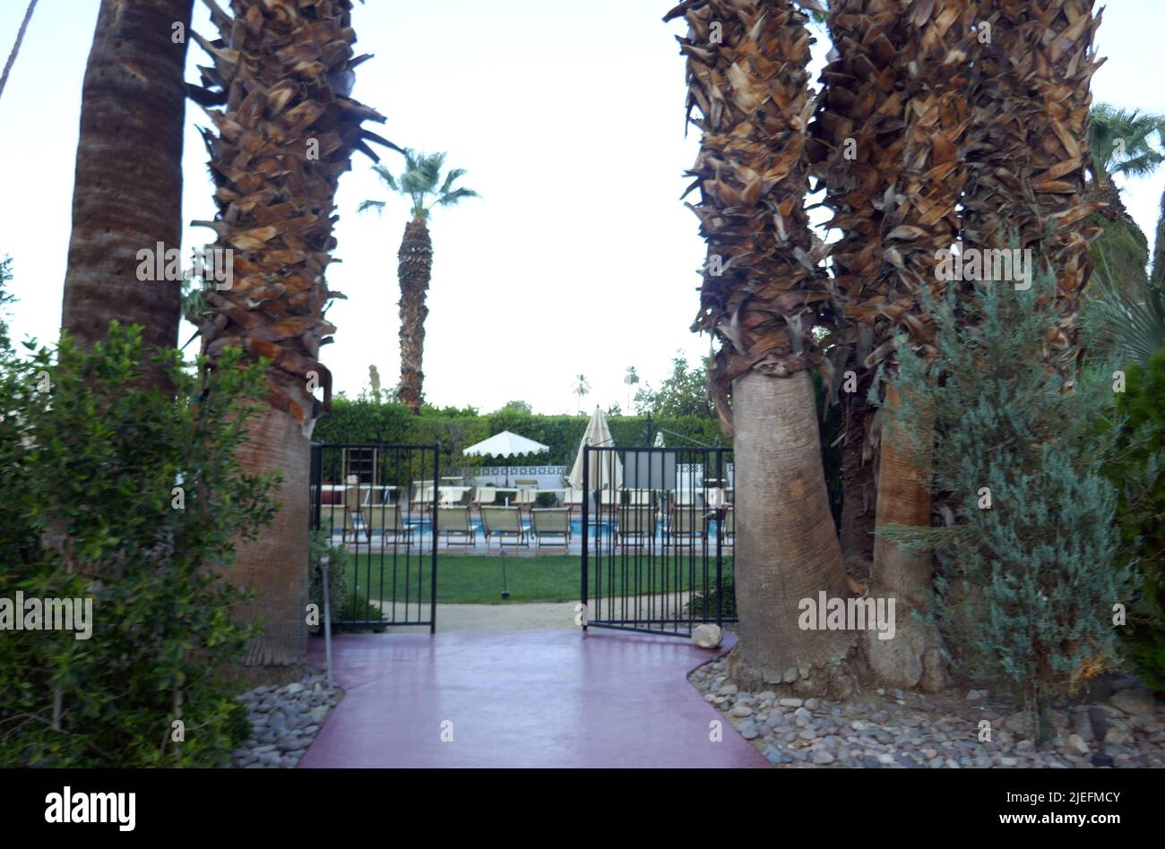 Frank sinatra house palm springs hi-res stock photography and images ...