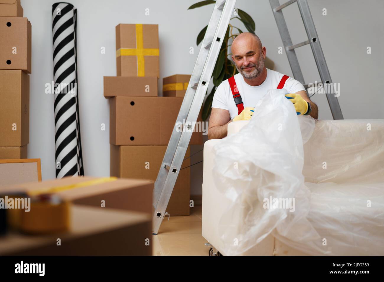 Man mover hi-res stock photography and images - Alamy
