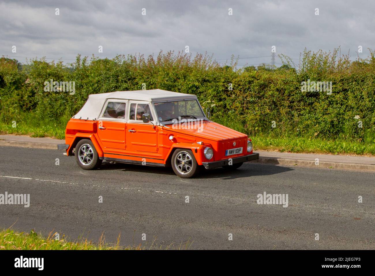 1975 70s, seventies orange VW Volkswagen 1641cc petrol German Type 82 ...