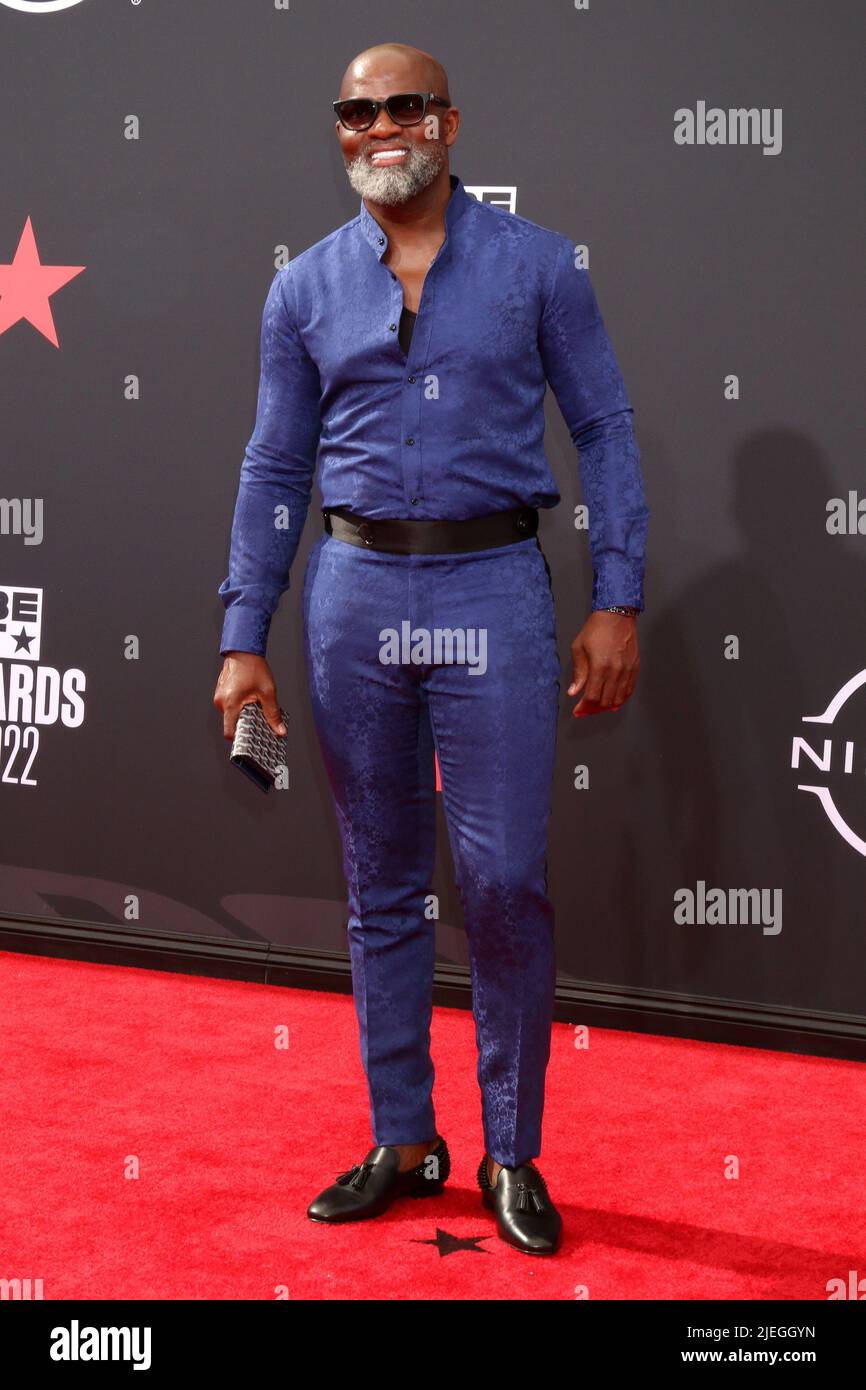 LOS ANGELES - JUN 26: Nyonisela Sioh at the 2022 BET Awards Arrivals at ...