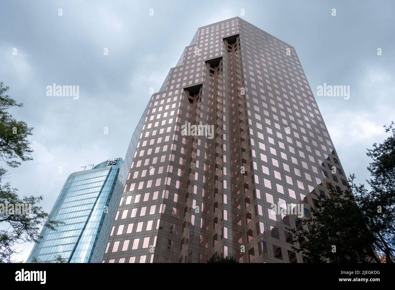 Modern architecture exterior building design in British Columbia Canada ...