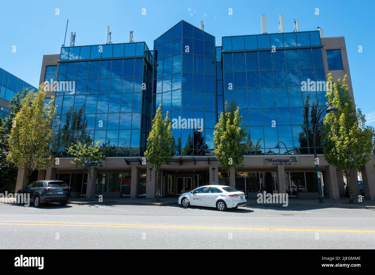 Modern architecture exterior building design in British Columbia Canada ...