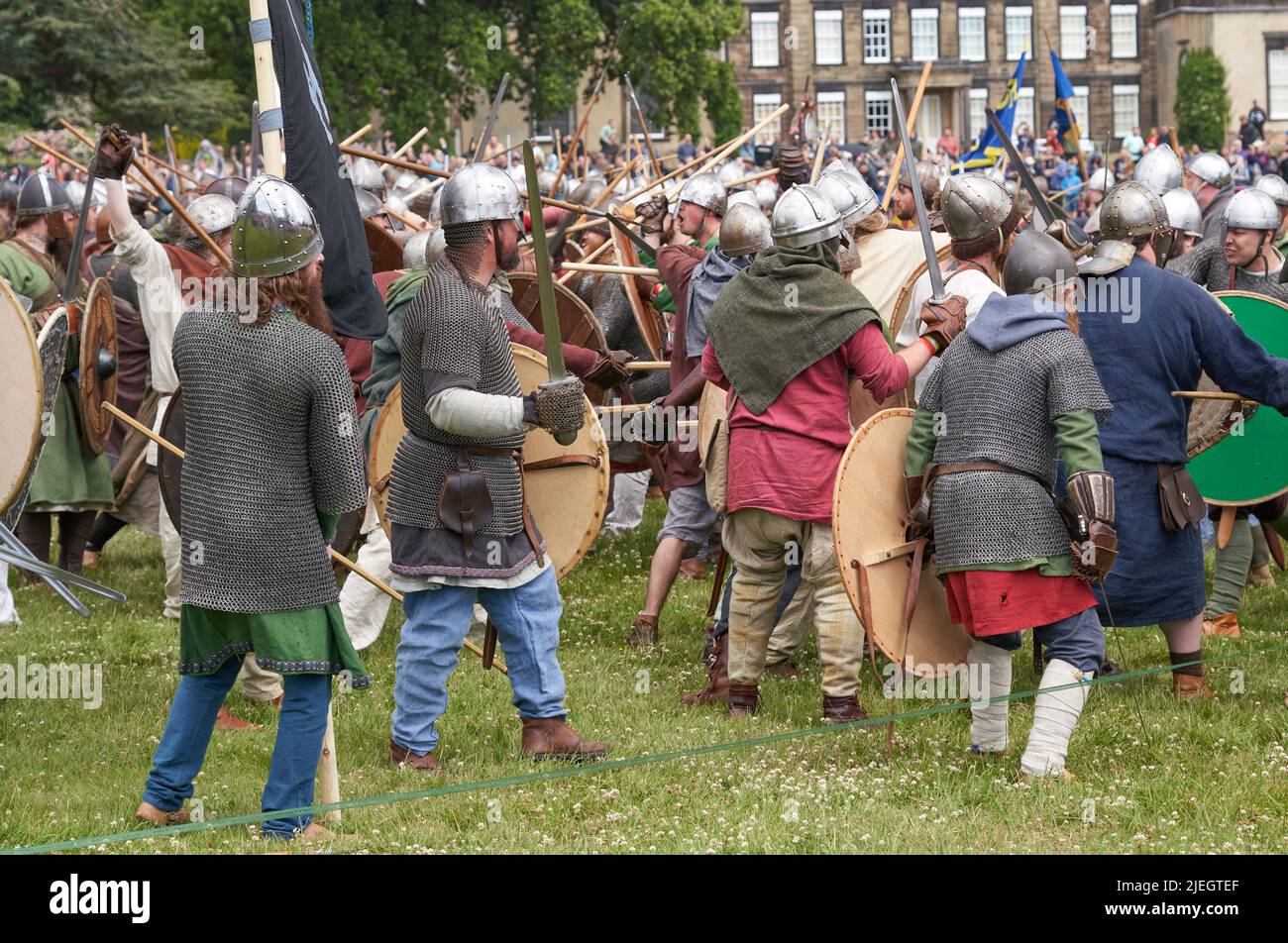 Anglo saxon shield wall hi-res stock photography and images - Alamy