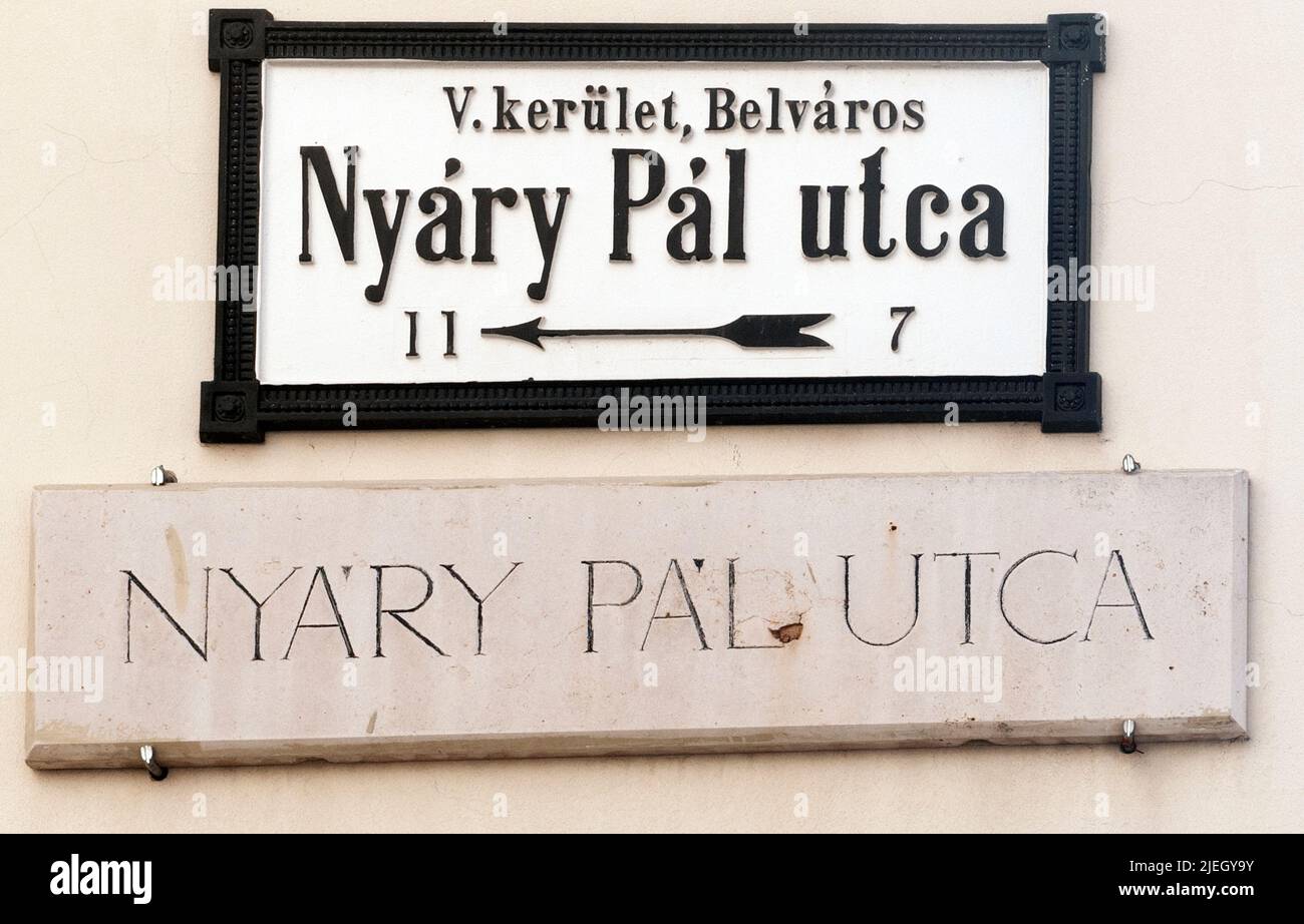 Hungary travel guide hi-res stock photography and images - Alamy