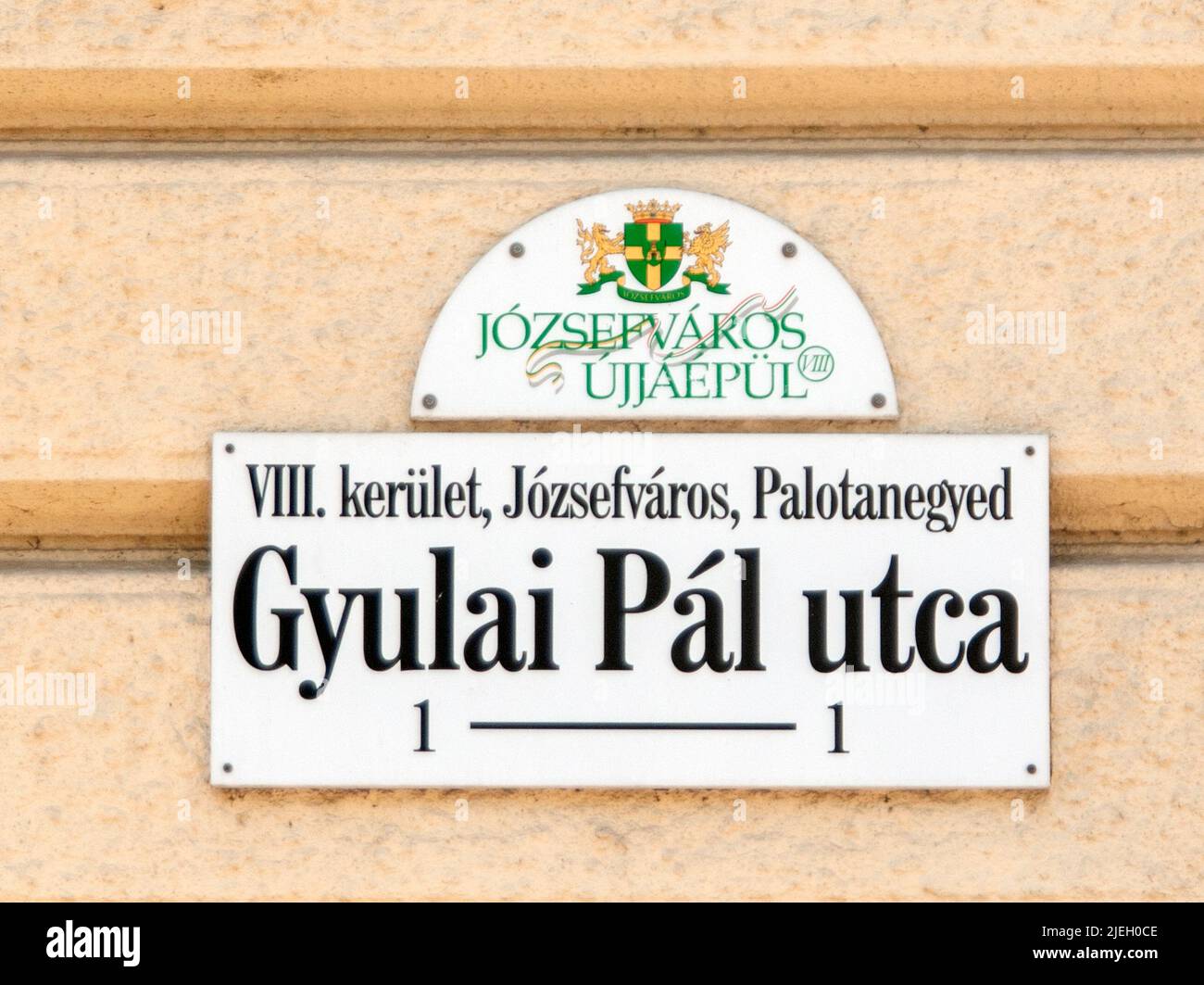 Budapest direction sign hi-res stock photography and images - Alamy