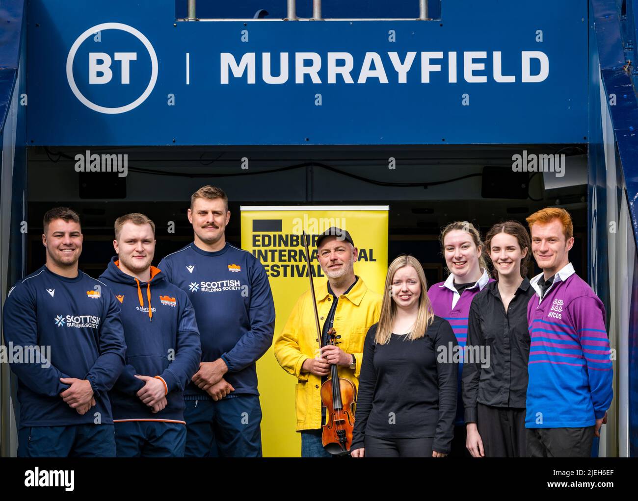 Edinburgh rugby players hi-res stock photography and images - Alamy