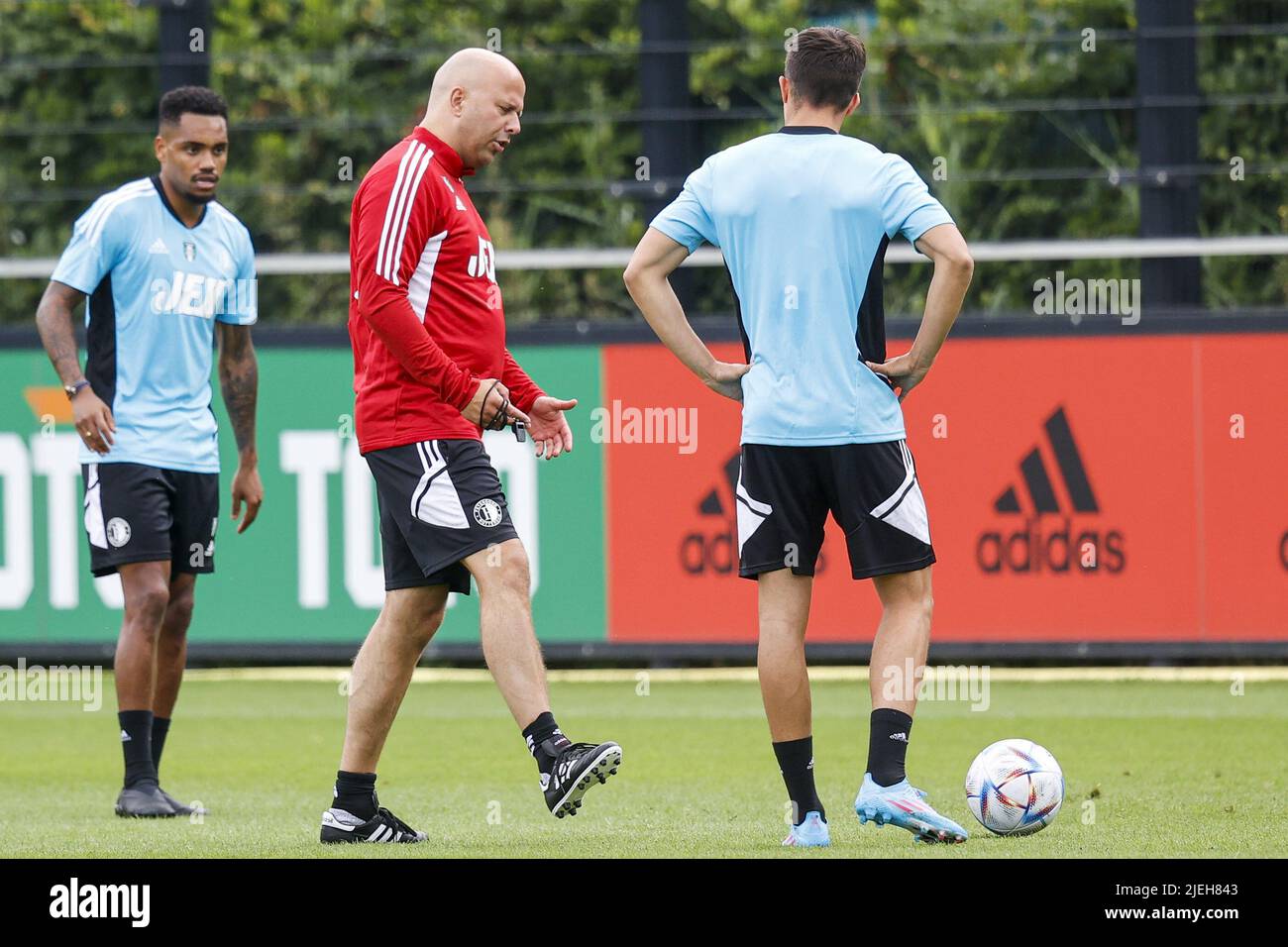2022-06-27 11:32:29 ROTTERDAM - Feyenoord coach Arne Slot during ...