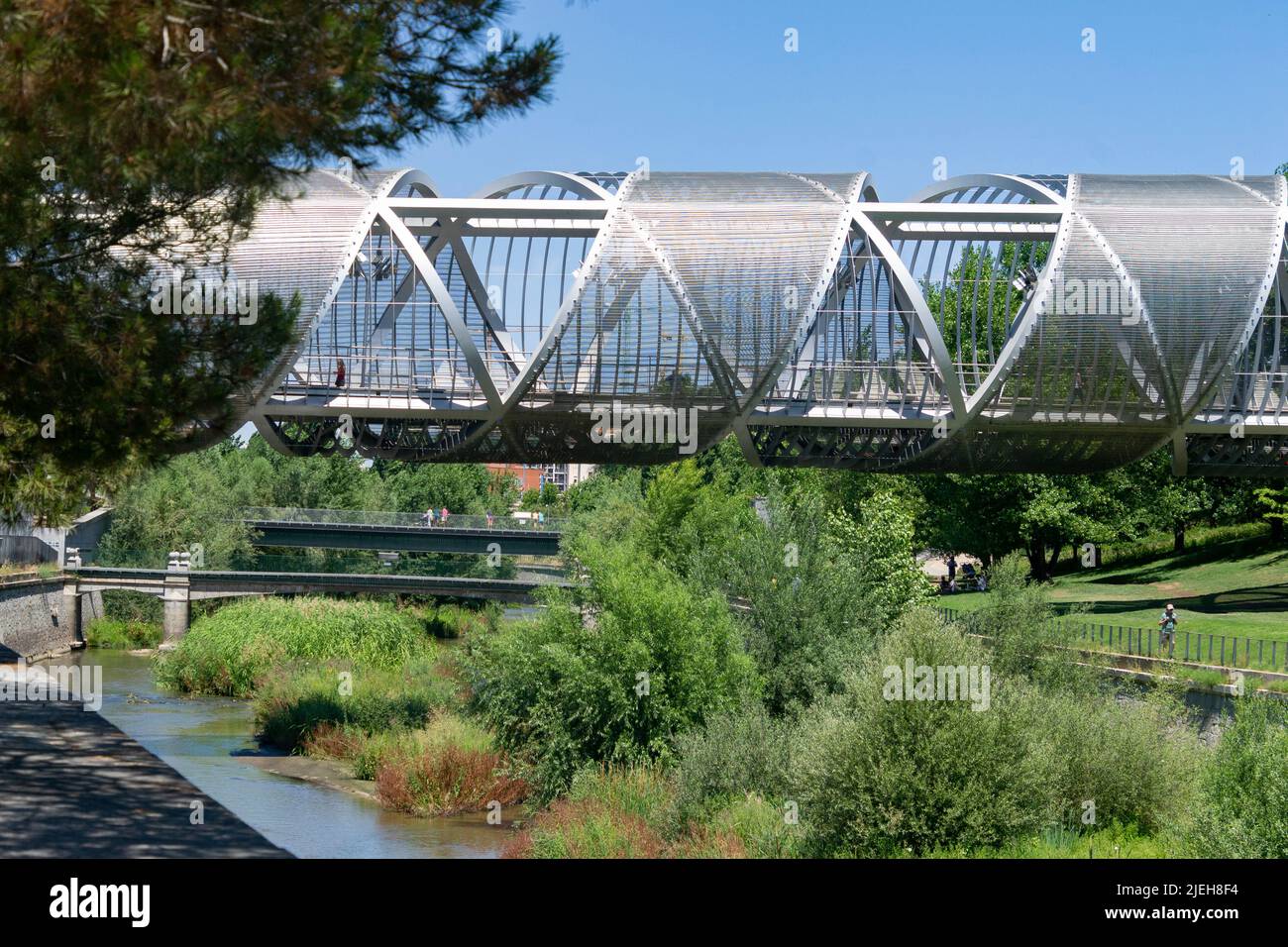 Green landscape around bridges hi-res stock photography and images - Alamy