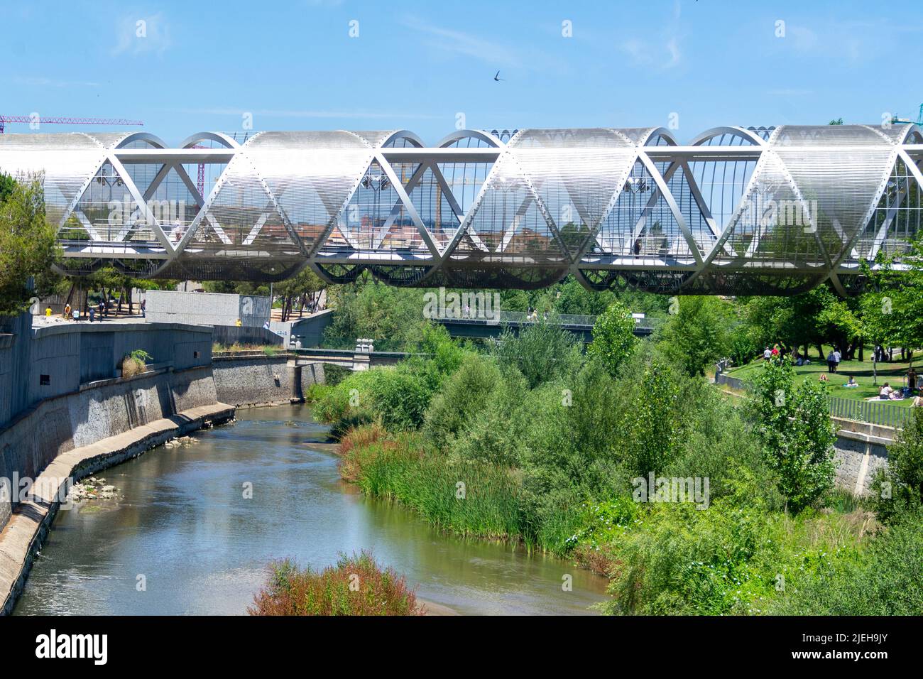 Green landscape around bridges hi-res stock photography and images - Alamy