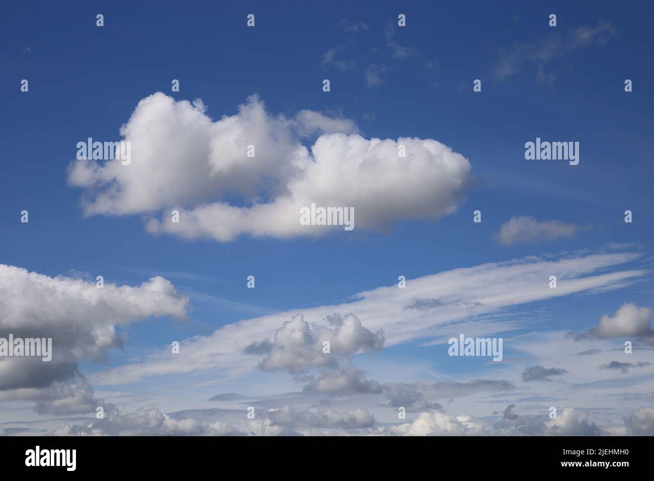 Blue clear summer sky hi-res stock photography and images - Alamy