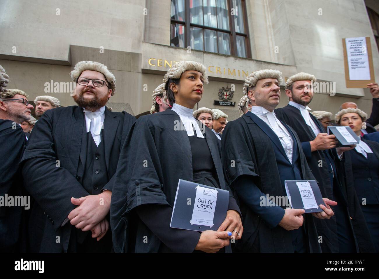 London, England, UK. 27th June, 2022. Barristers start strike action ...