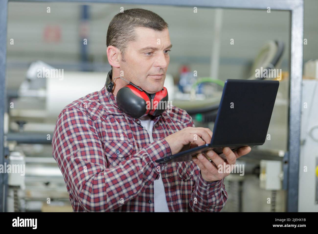 Chief mechanical engineer hi-res stock photography and images - Alamy