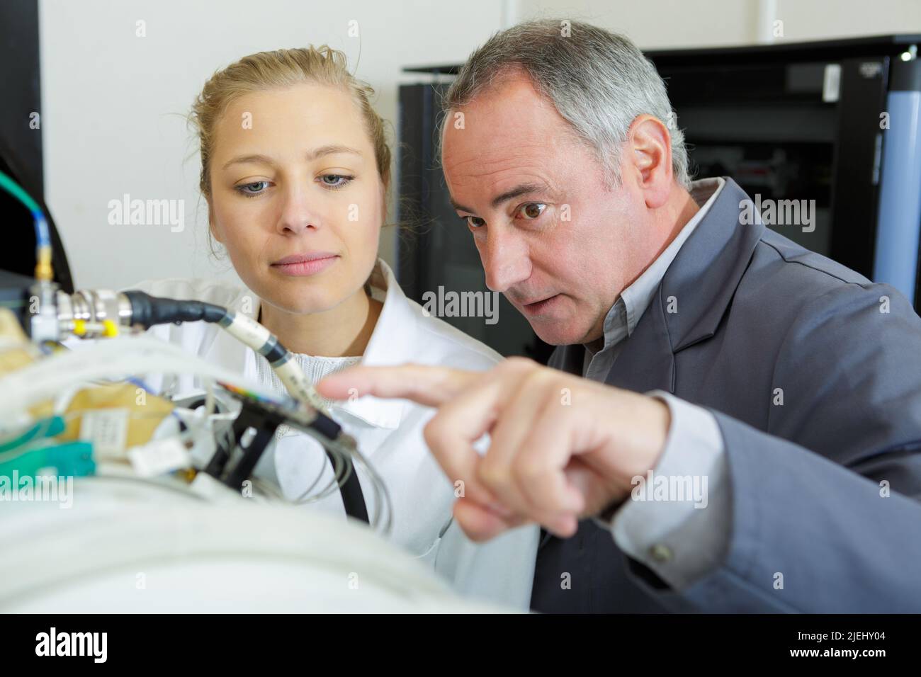 mechanical engineers working in the laboratory Stock Photo - Alamy