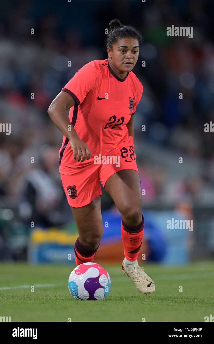 Jess carter england hi-res stock photography and images - Alamy