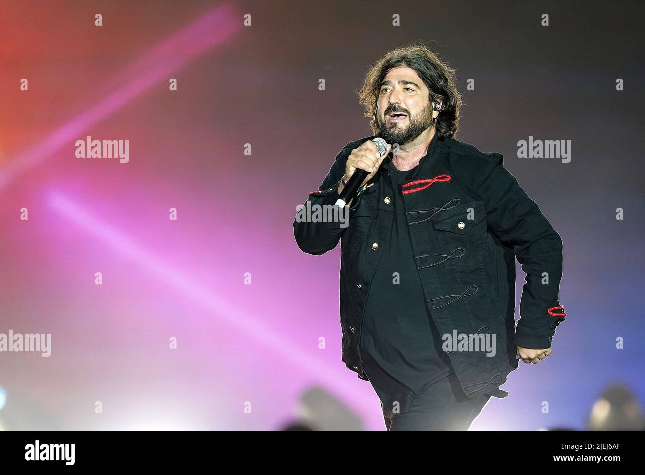 Concert for the 30th Anniversary of Cadena 100. Antonio Orozco. in ...