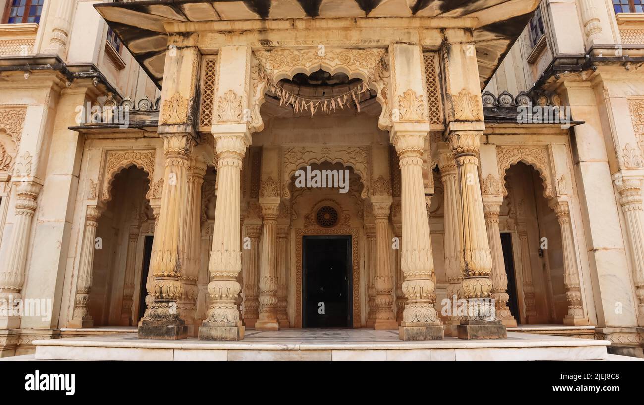 Entrance of Maharani Sakhya Raje Scindia Chhatri, Shivpuri, Madhya ...